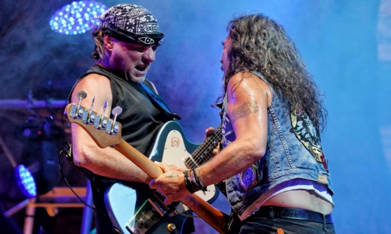 La Renga lanza "La banquina de algún lado (Vivo en Nápoles)", primer ...