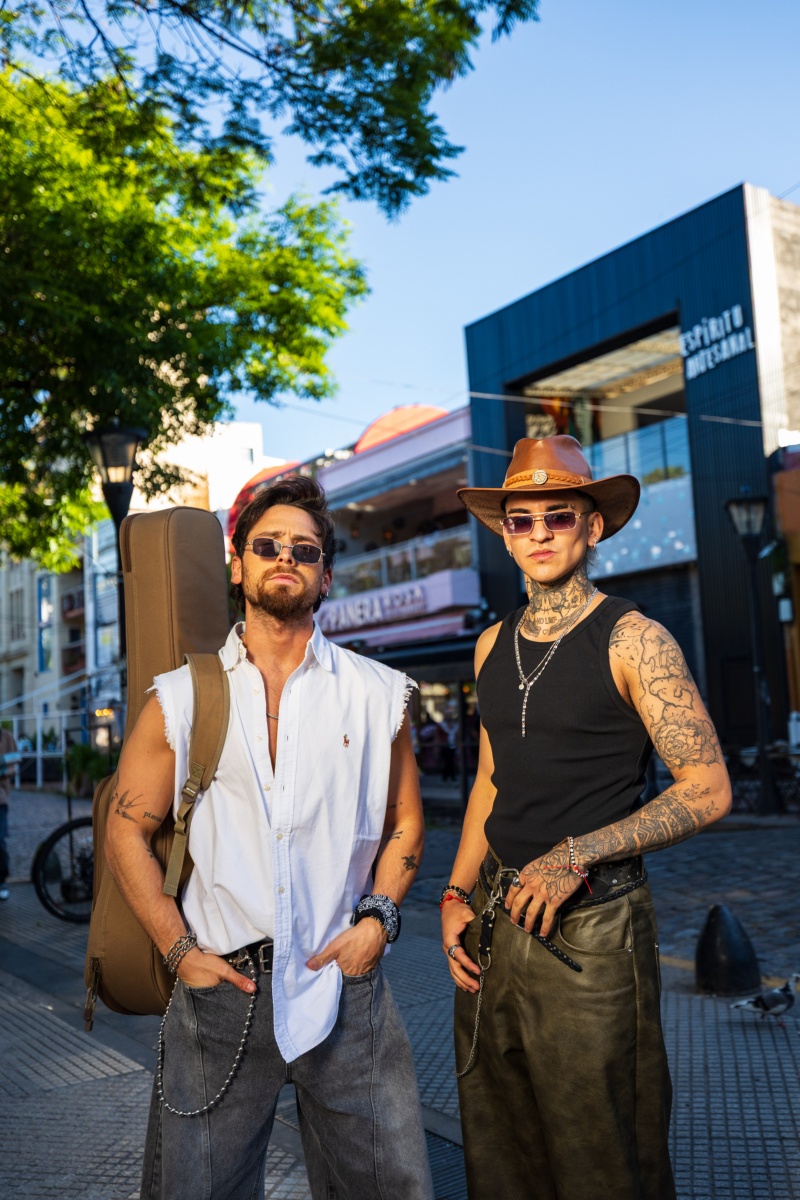 Maxi Espíndola presenta "Me Presento": su nuevo capítulo junto a Valen ...