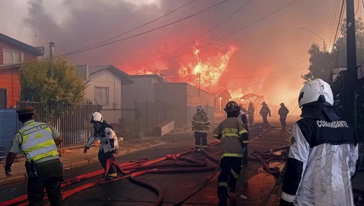 Fuego sin control en Chile: decretaron el estado de catástrofe y ya hay ...